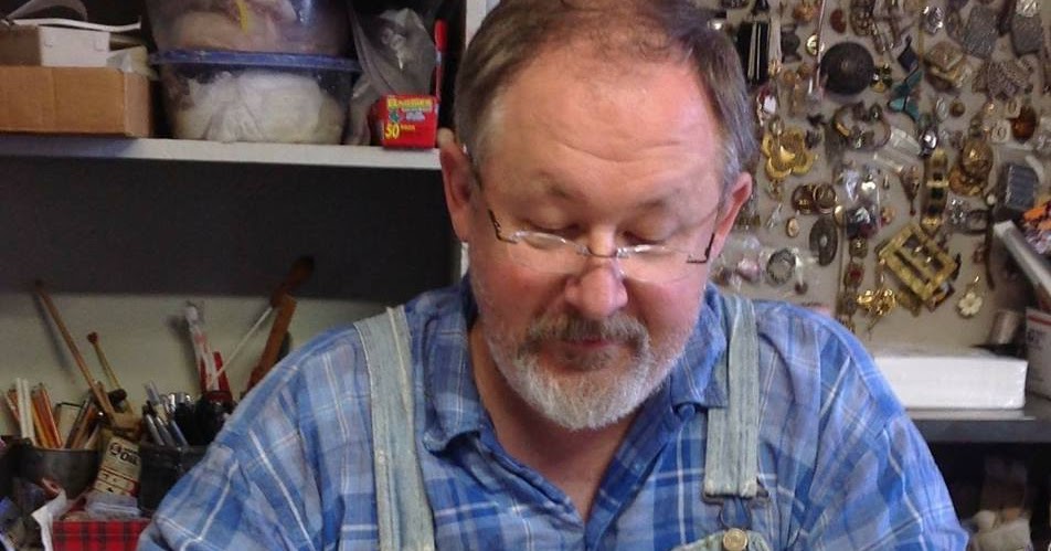 Tattered Moon: Benefit Auction for Artist Paul Gordon coming up.......