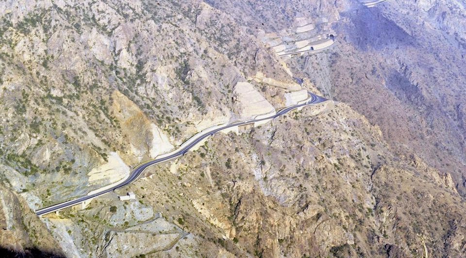 A beautiful view of the mountain road in Al-Baha