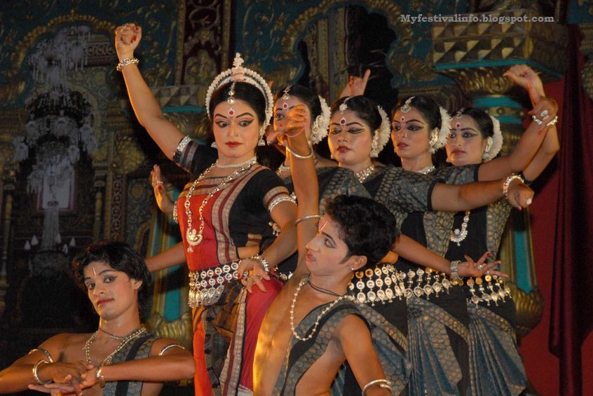 Festivals: Mysore Dasara Dussehra Kannada celebrations.