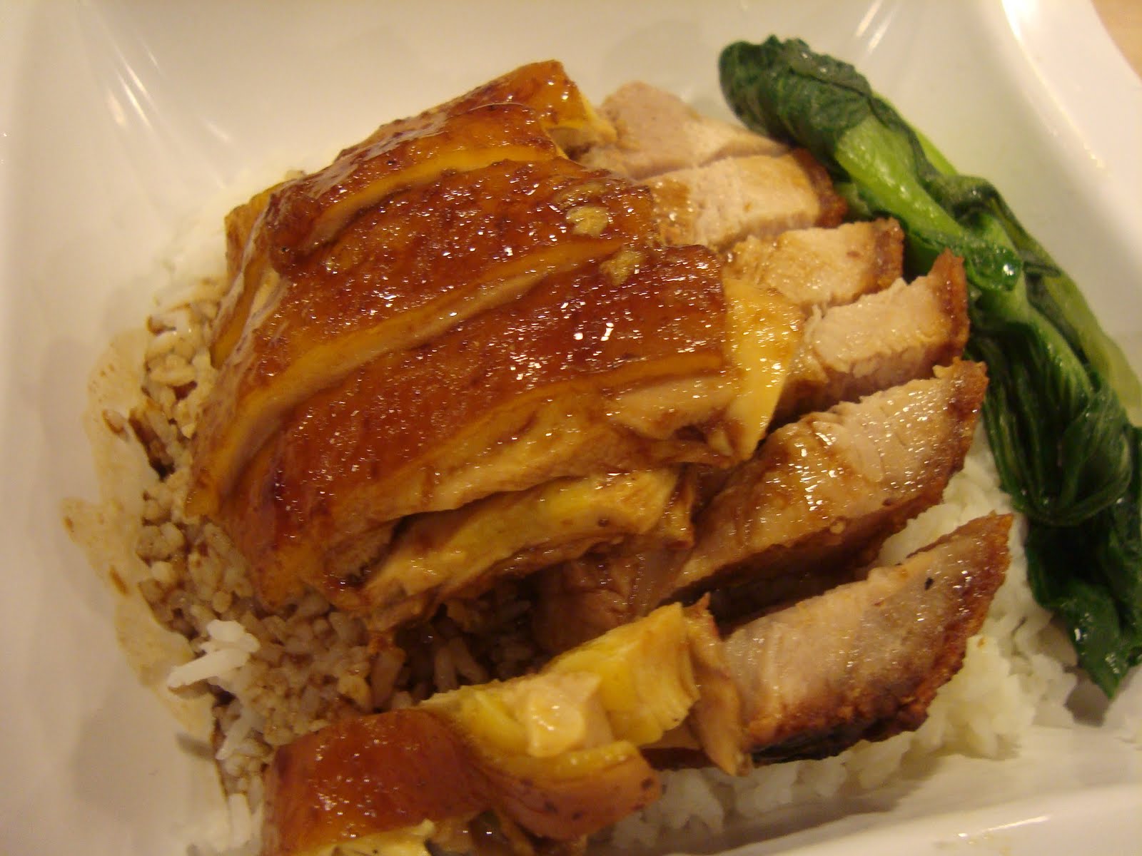 Glutton Anonymous: A Glimpse of the Local Fast Food Scene in HK