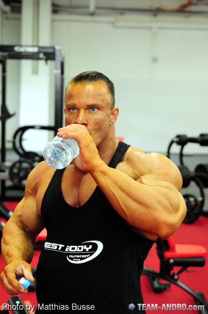 Ronny Rockel: Tax Day Posing