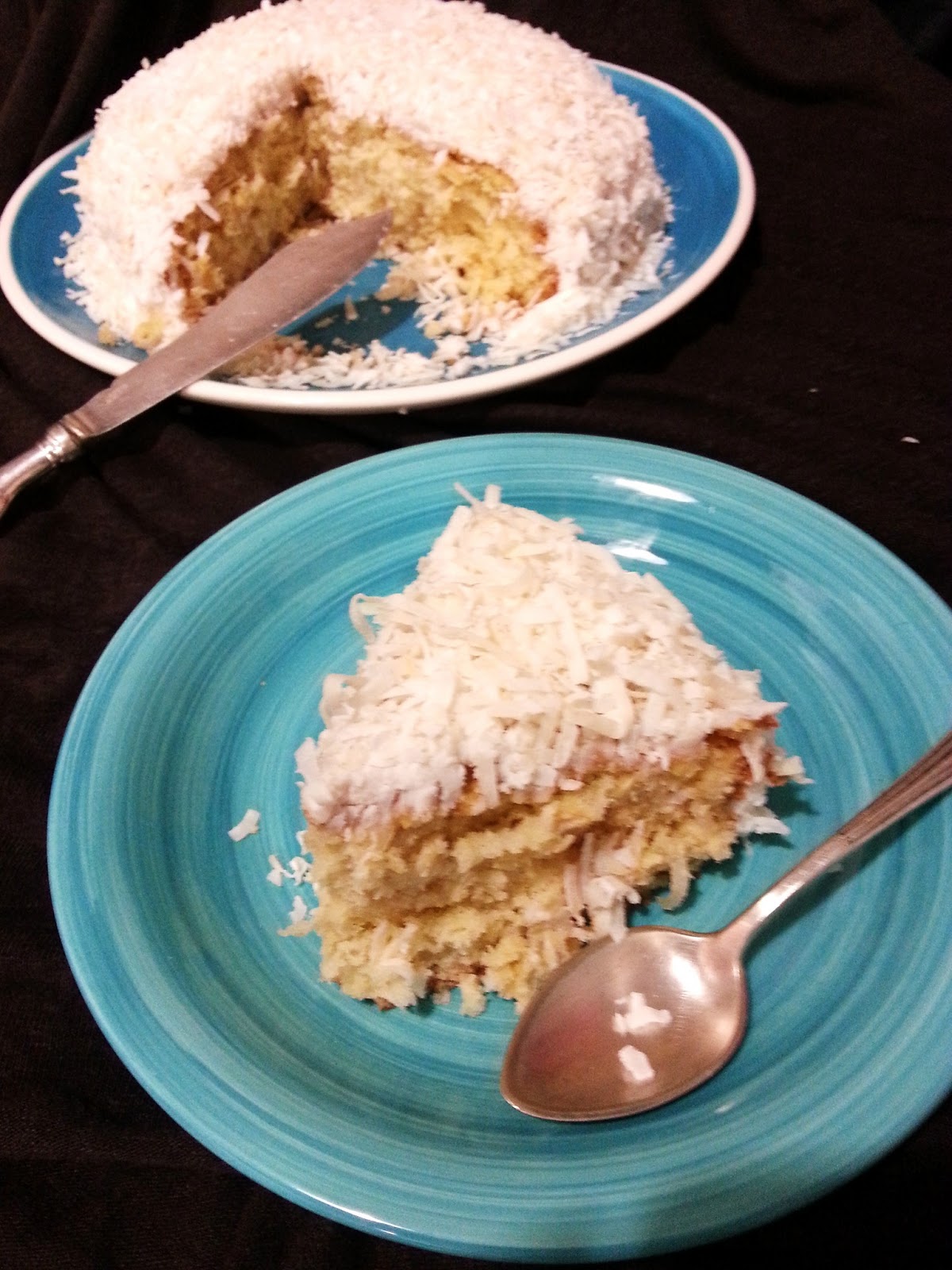 RECETAS PARA ENAMORAR Y DULCES BOCADITOS: PASTEL DE COCO CON FROSTING ...