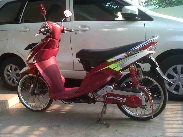 Modifikasi Motor Mio Merah Marun Bikin Pacar Tambah Manja | Modifikasi ...