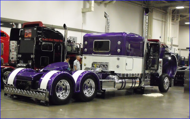 roadtrip chris arbon: Pictures of Custom Trucks at the Great American ...