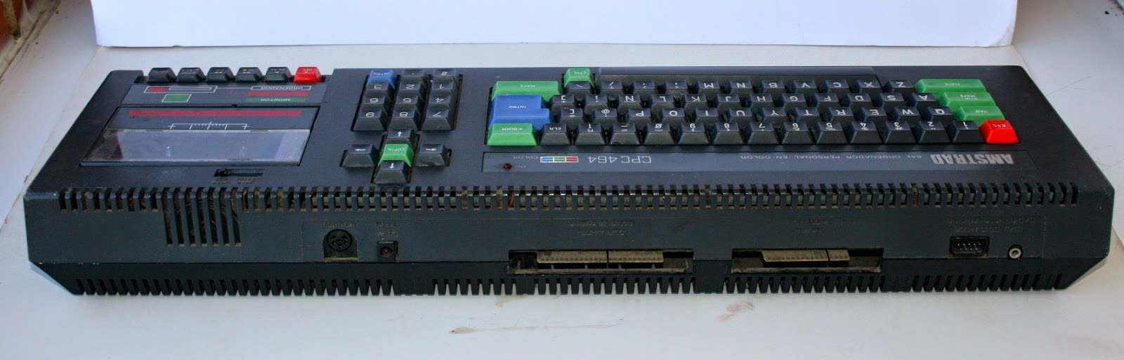 EL DRAGON DORADO: ORDENADOR CONSOLA A COLOR AMSTRAD 64K CPC 464 ...