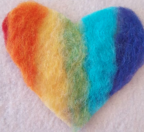 Cassie Stephens: DIY: Intro to Wet Felting!