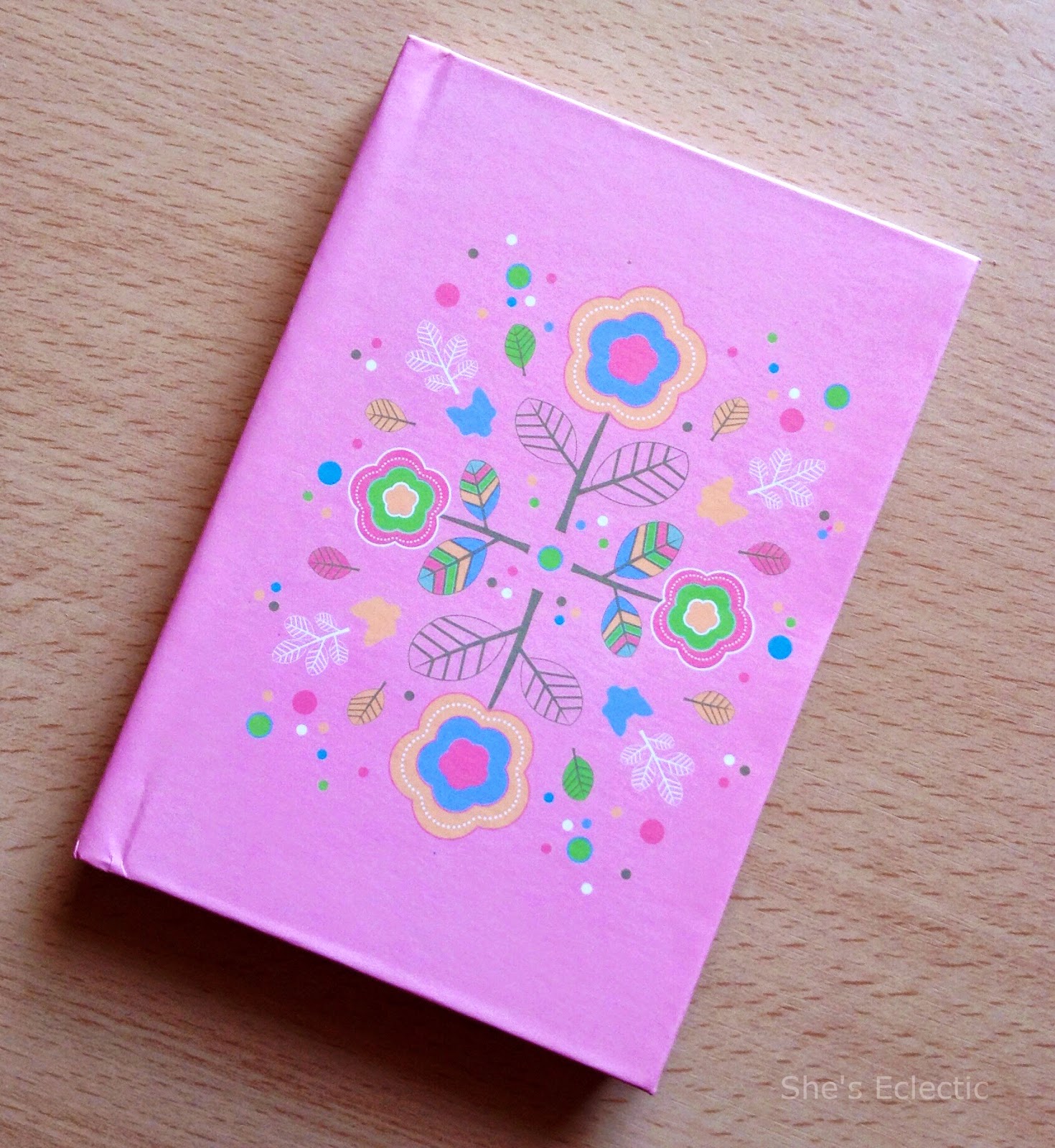 She's Eclectic: Linky's super stationery box - August '14