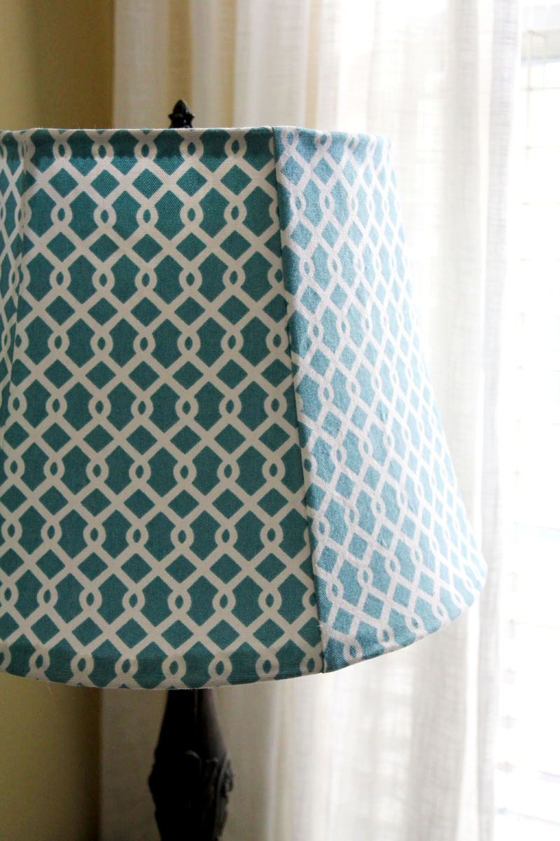 The Sassy Pepper: Just Slip on a New Lamp Shade! {Tutorial}