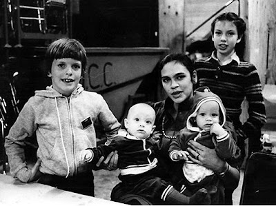 Waiting in the shade sitting on a brick ...: RIP Ingrid Pastorius