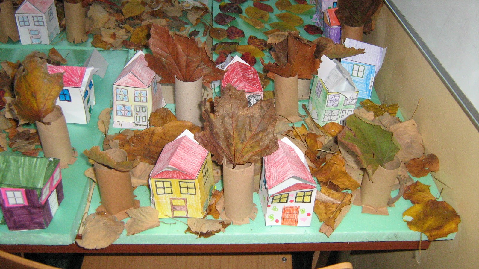 ORASUL MEU: Toamna in orasul meu - machete