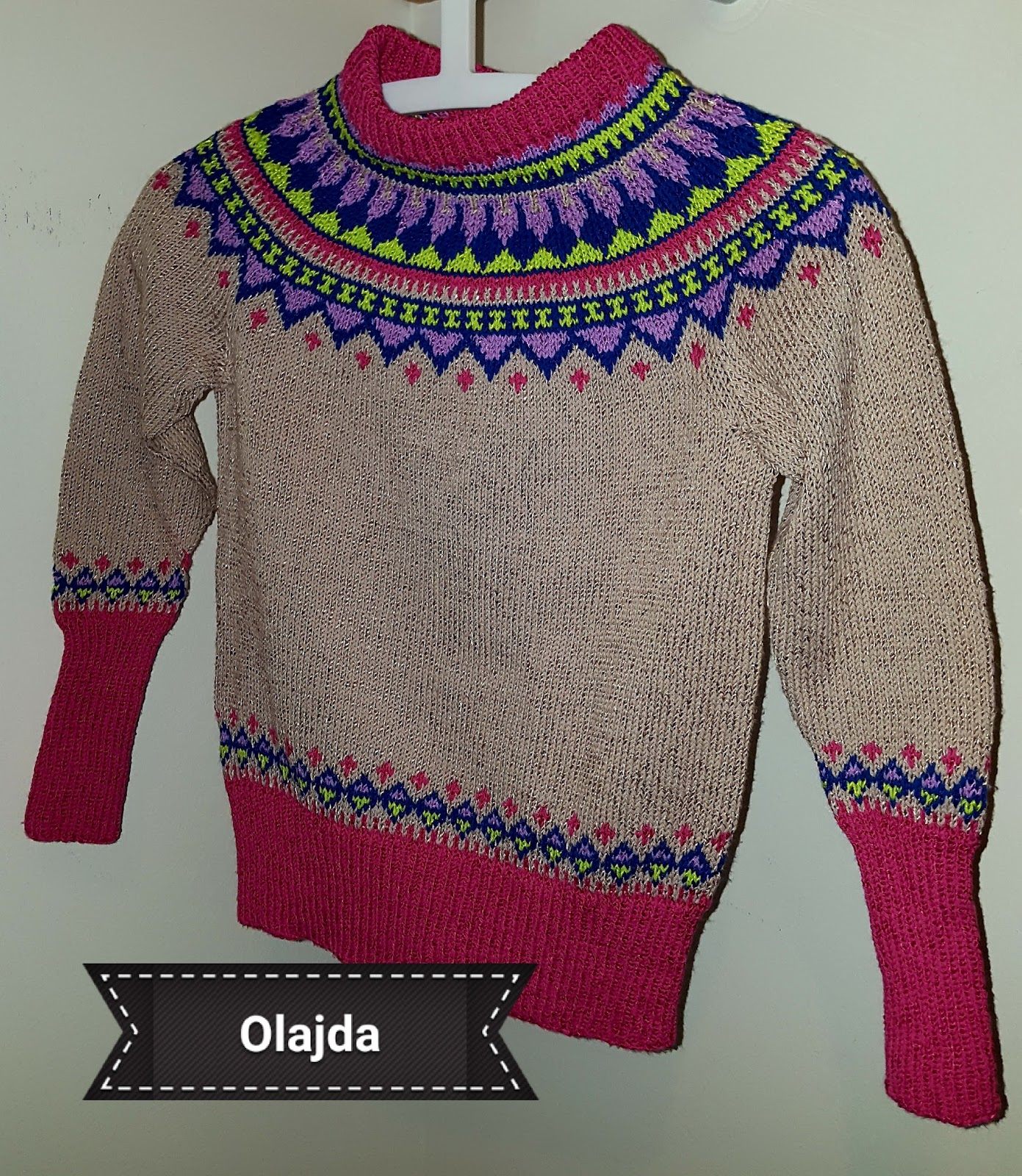 Aleksandra above the Arctic Circle 69° 40' 33" N, 18° 55' 10" E: 770 ...