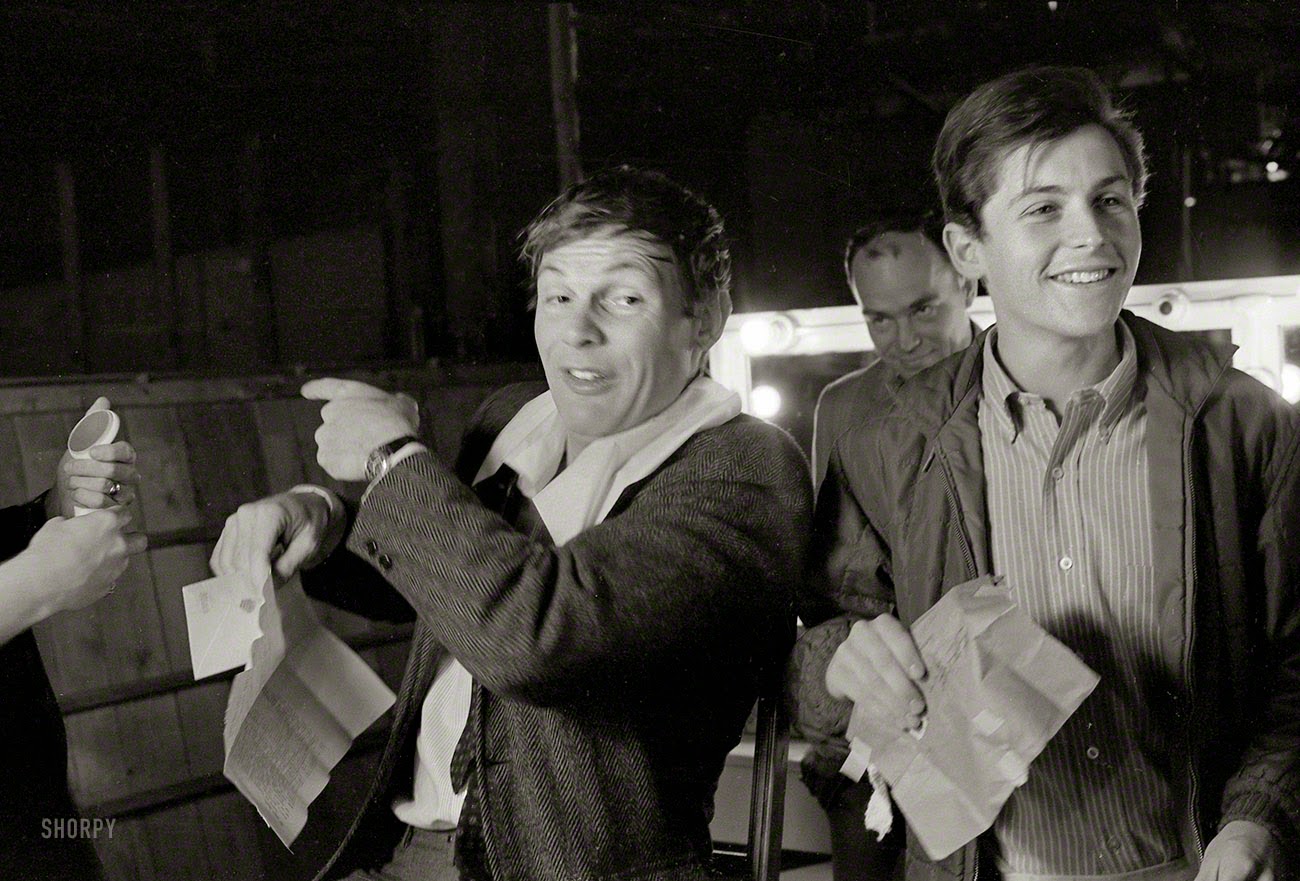 16 Interesting Vintage Photos of Adam West and Burt Ward on the Set of ...