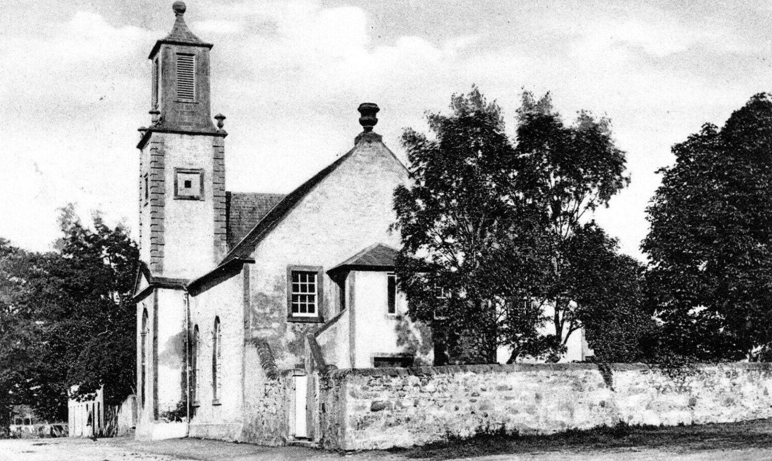 Tour Scotland: Old Photograph Parish Church Dailly Scotland