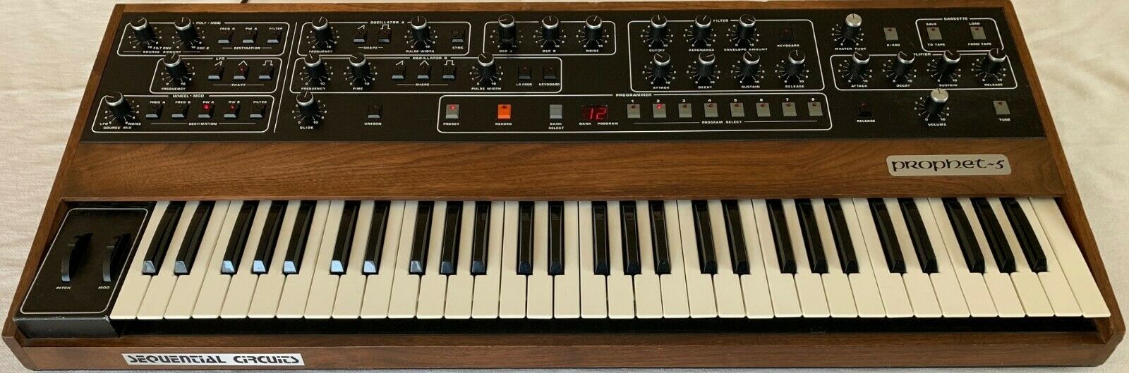 MATRIXSYNTH: Sequential Circuits Prophet-5 Rev 3 Analog Synth SN 4123 w ...