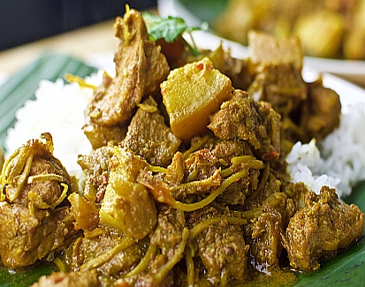 eatdrinkcooking: Kaeng hang le [kɛ̄ːŋ hāŋ lēː] / Gaeng hang lay – ein ...