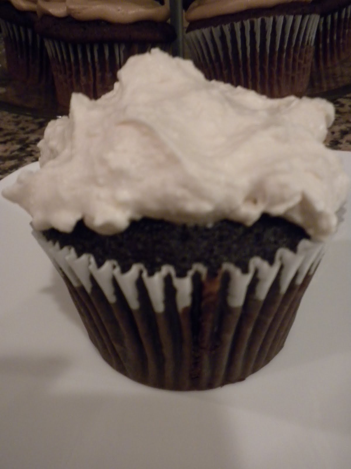 Everyday Cooking: Root Beer Float Cupcakes