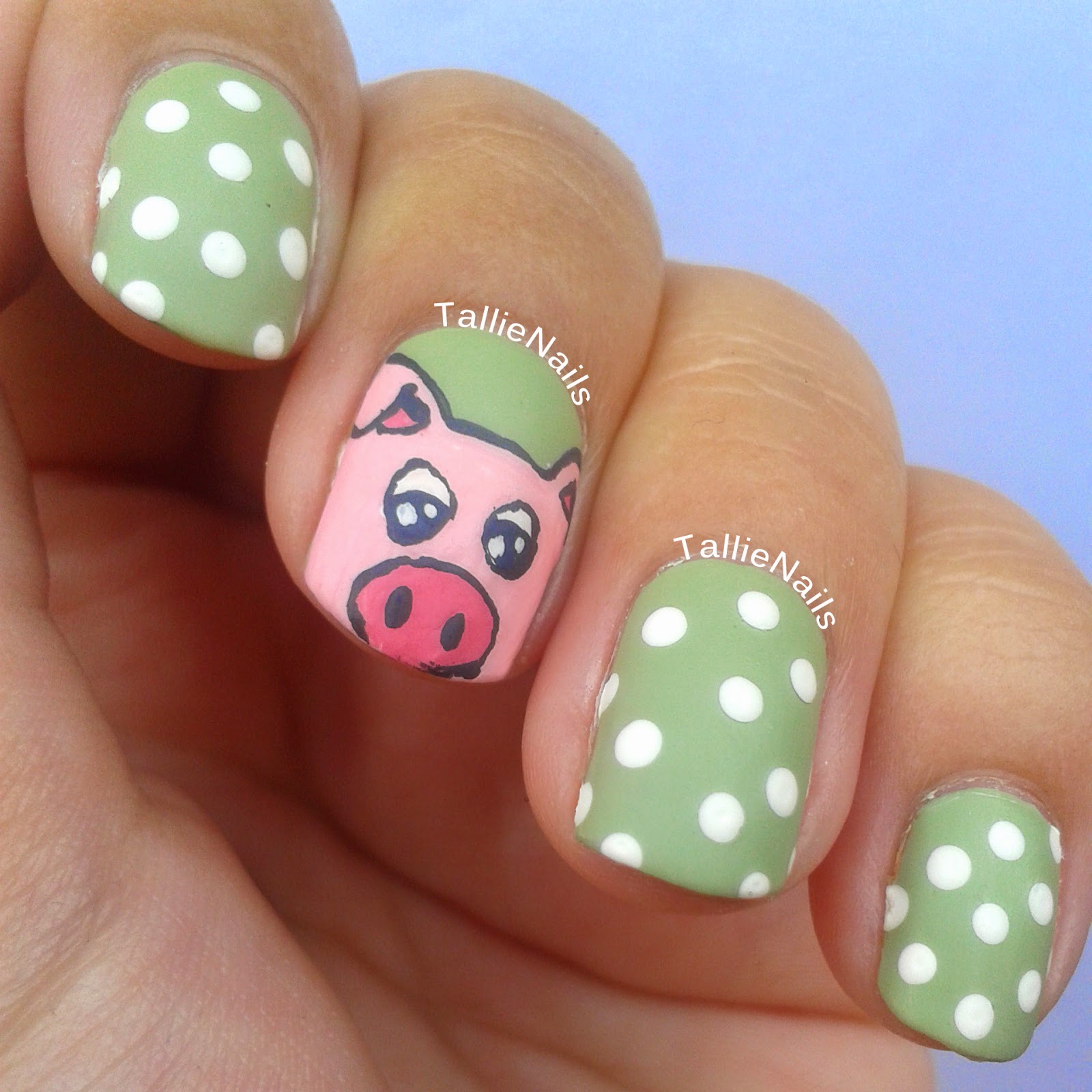 Tallienails: Percy the Pig