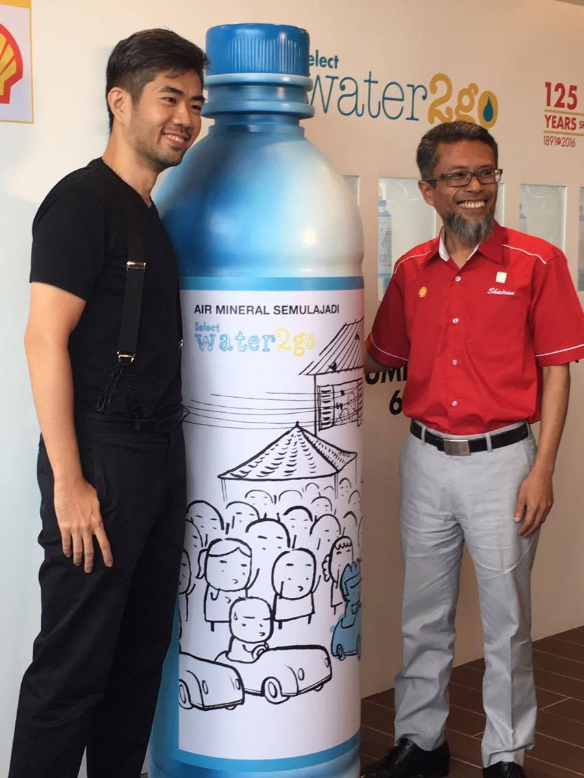 Shell Melancarkan Botol Edisi Istimewa water2go Yang Direka Khas Oleh ...
