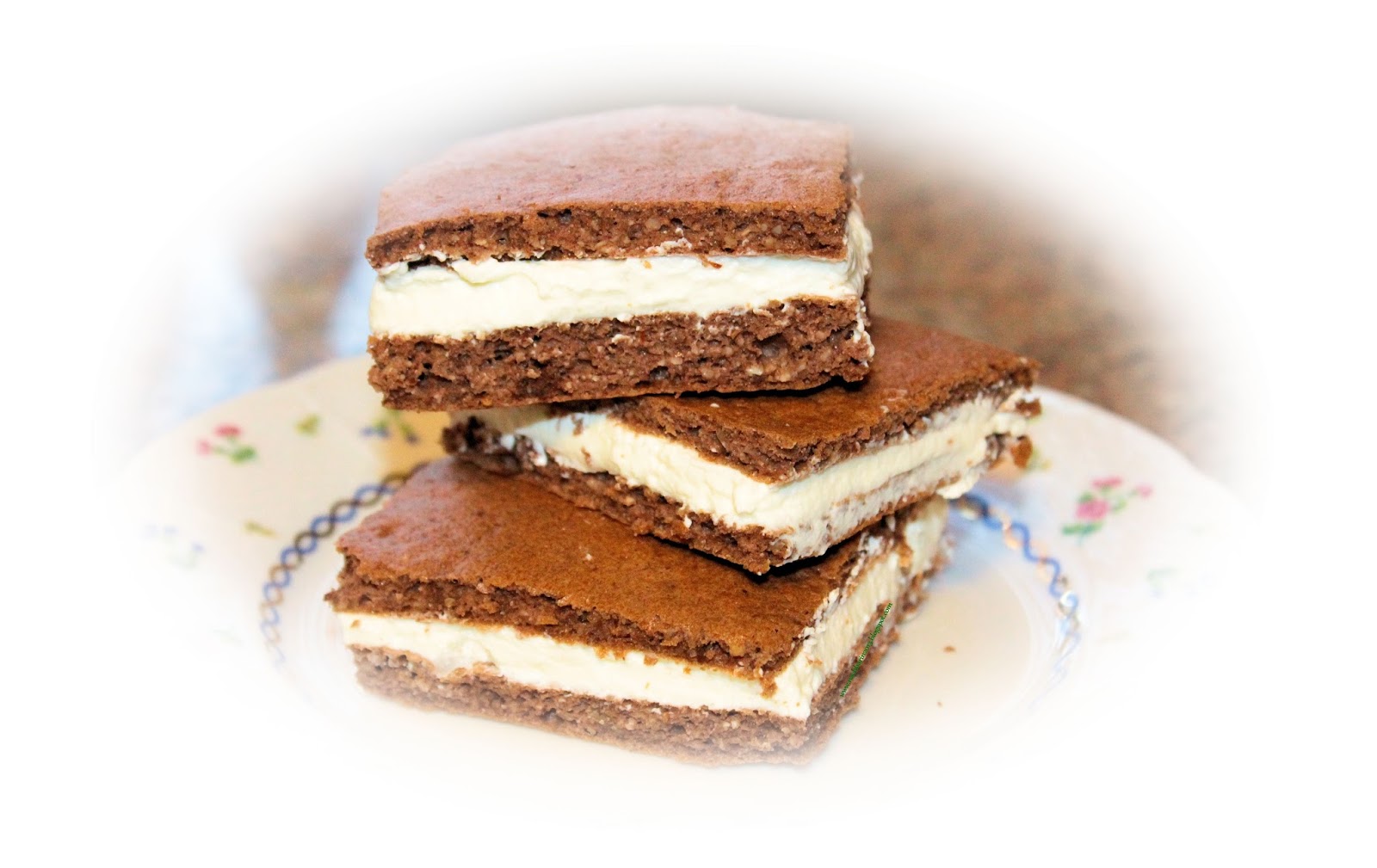 Die lästige Nachbarin: Rezept: Milchschnitte ohne Zucker & Mehl (Low Carb)