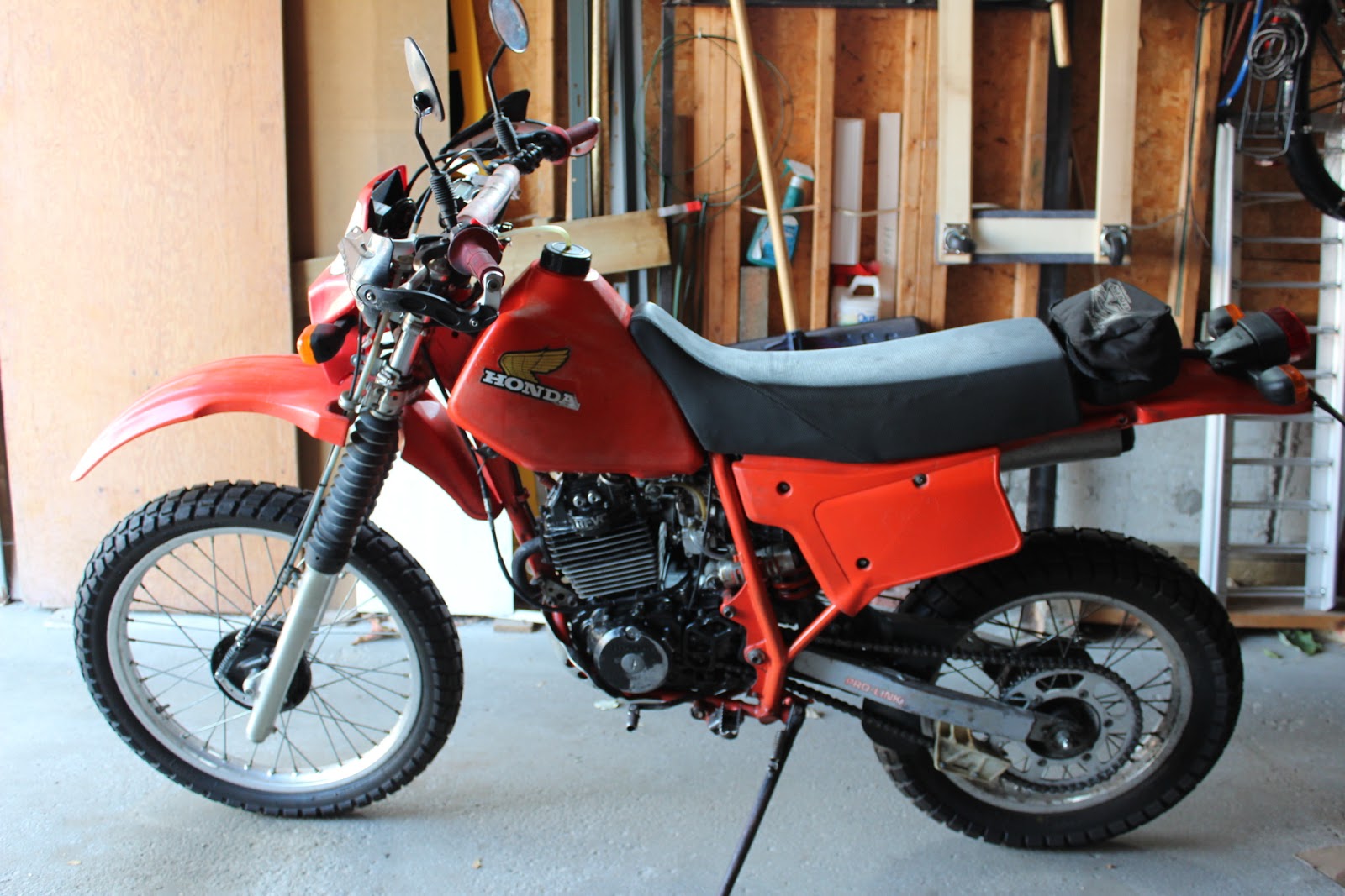 Motorcycling : 1984 Honda XR200R Rebuild