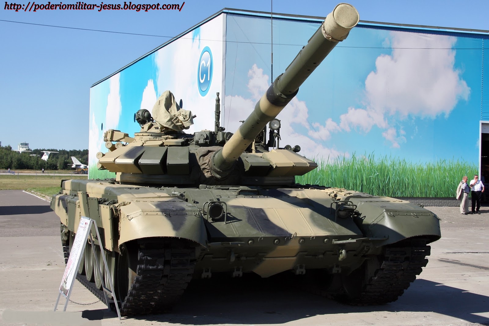 Ejército de Peru pide reemplazar 380 tanques y blindados fabricados ...