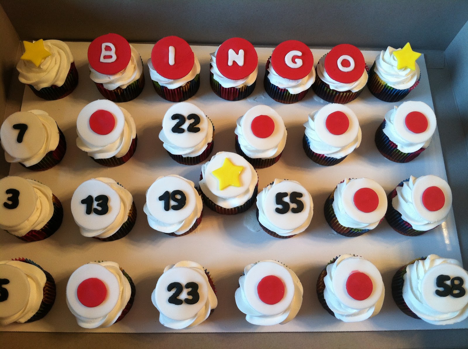 Introducing....: BINGO cupcakes