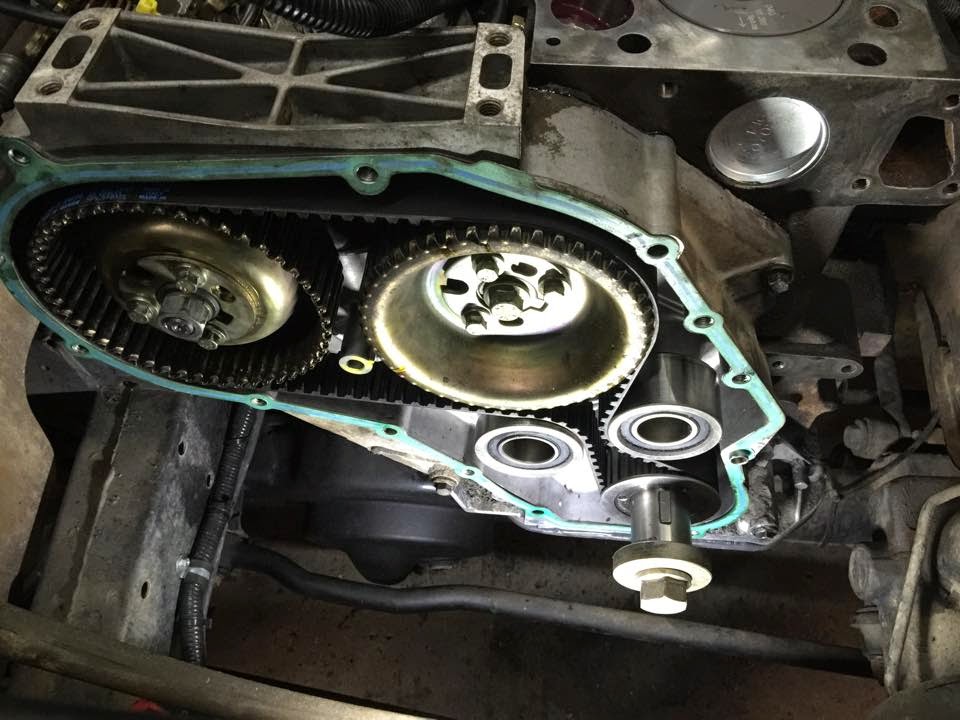 BikingBakke: Land Rover Defender 90 300 tdi Engine Rebuild