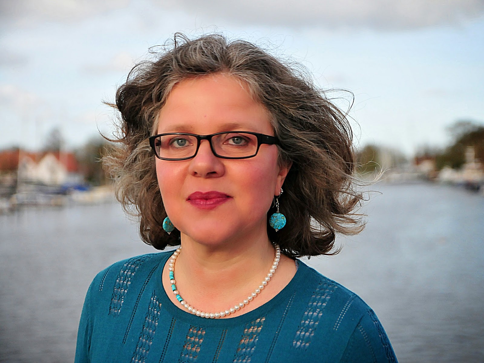 Anne Wolf's Instagram, Twitter & Facebook on IDCrawl