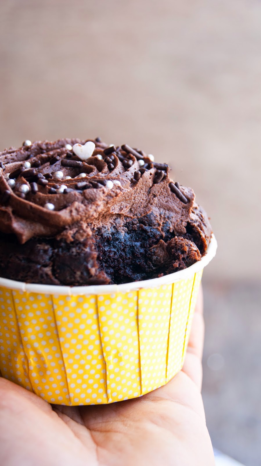 Always Hungry: Eggless chocolate cupcake - Single serving