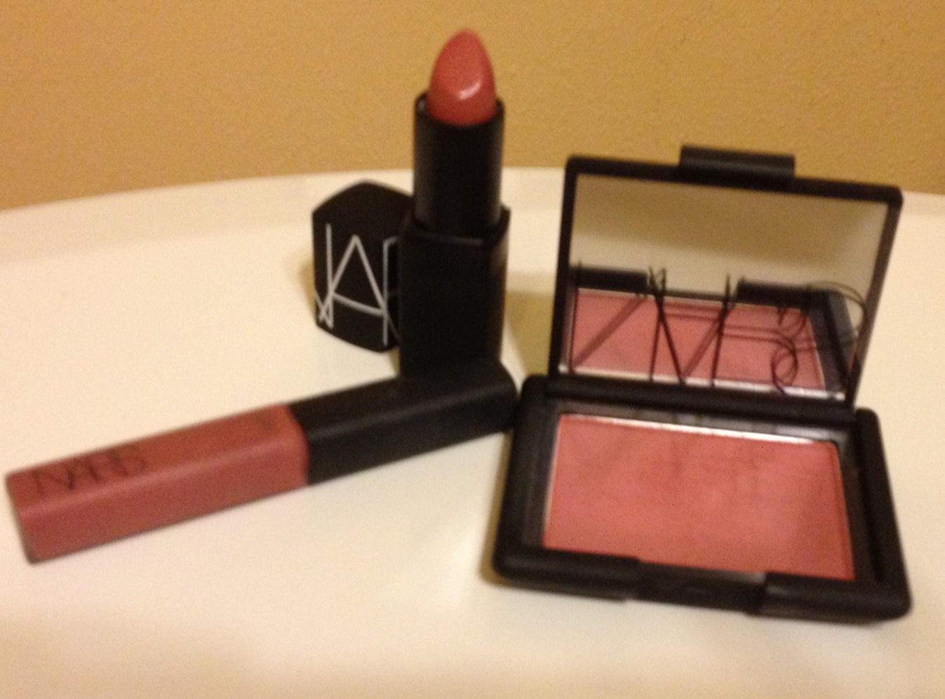 MiSSGLAMOURGiiRL: NARS Dolce Vita
