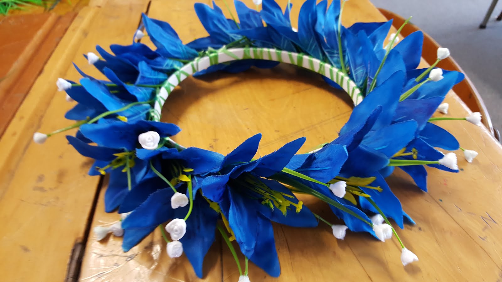 Room 19: "CHEEKY CHEETAHS" : Ei - Cook Island Headpiece