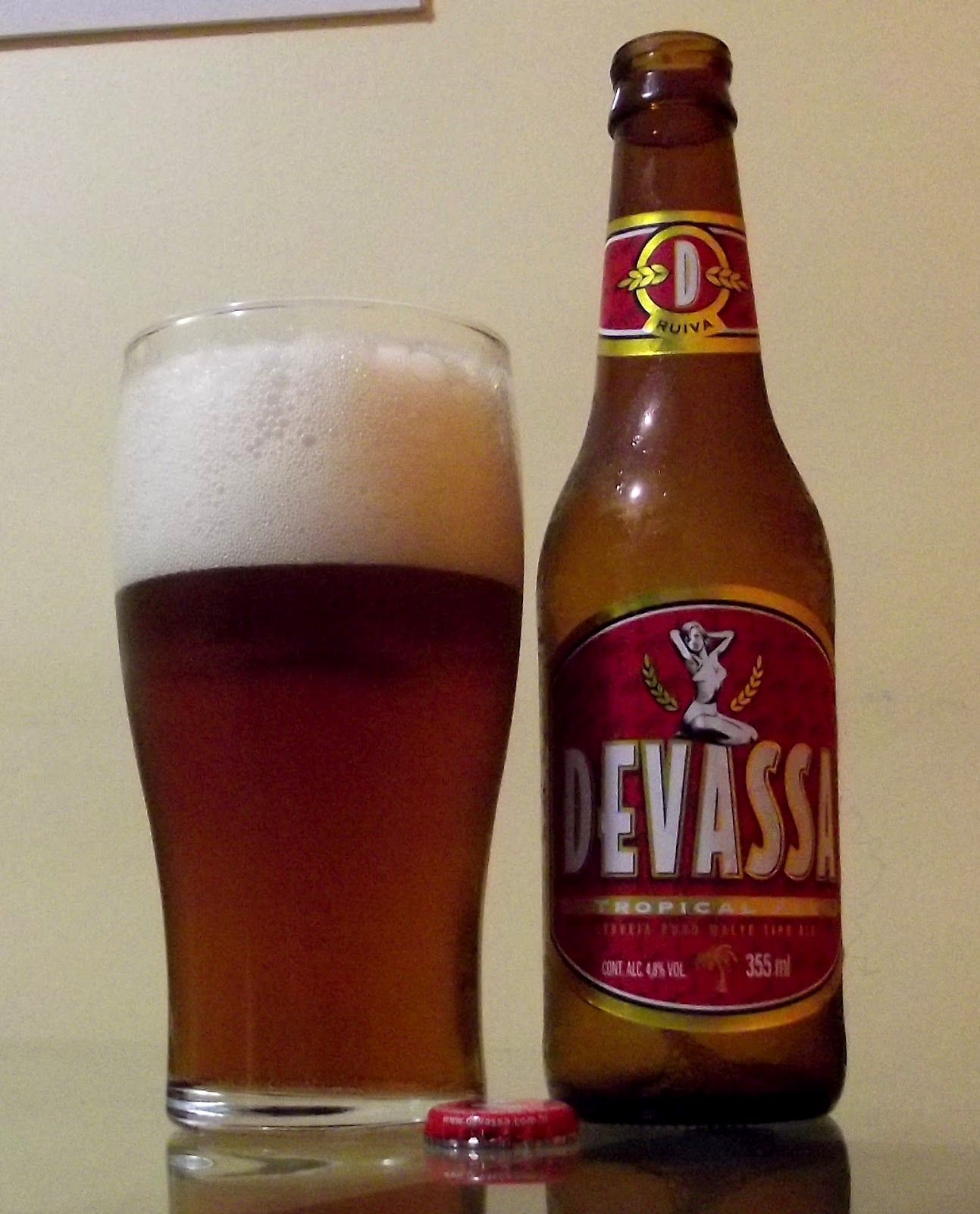 O Colecionador de Latas: Cerveja Devassa Ruiva - Brasil