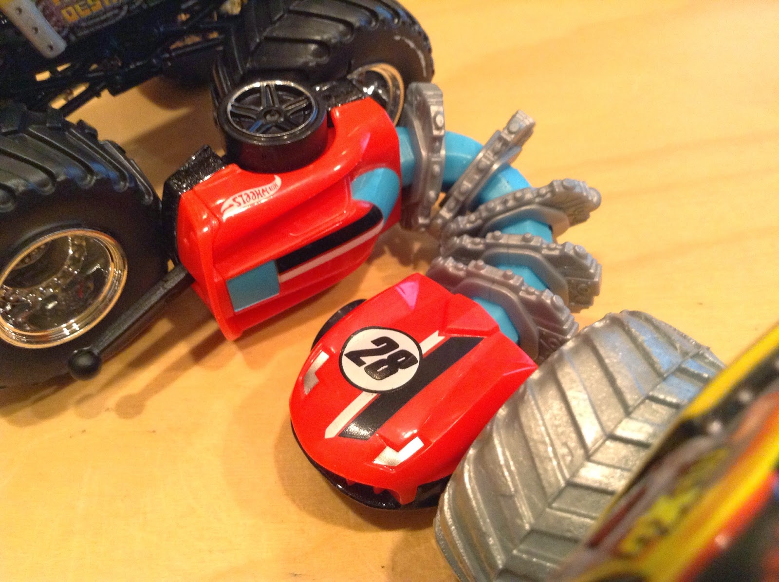 JULIAN'S HOT WHEELS BLOG: Mutant Machines: Top Speed GT