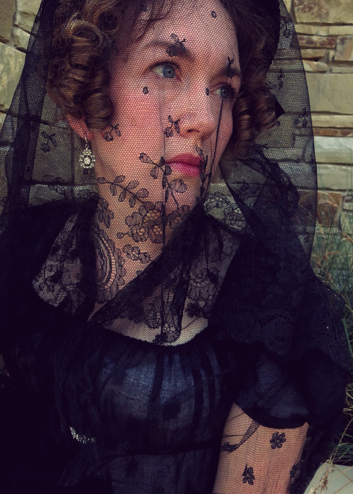 Festive Attyre: Regency mourning