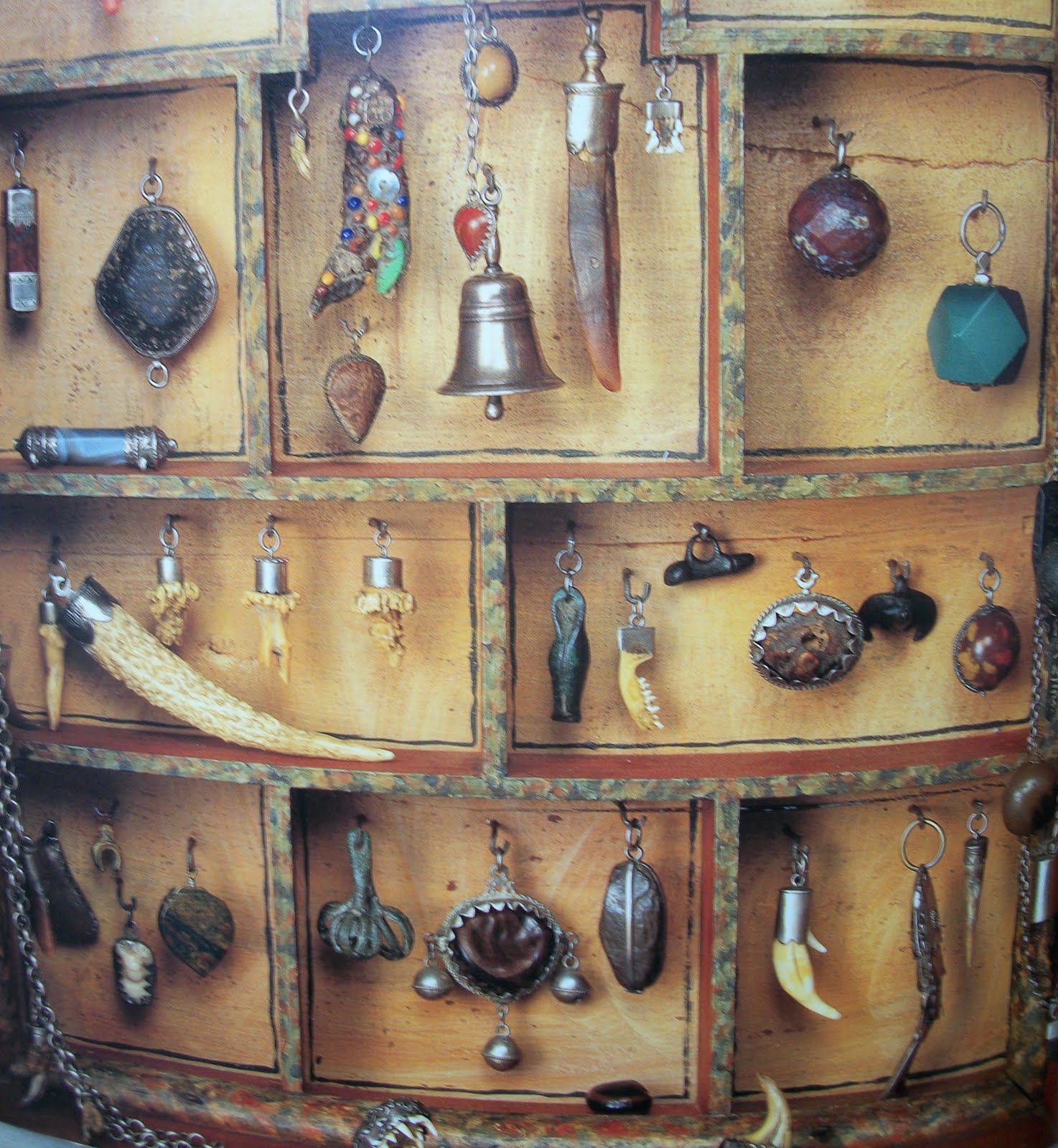 opalessence: Amulets n talismans...