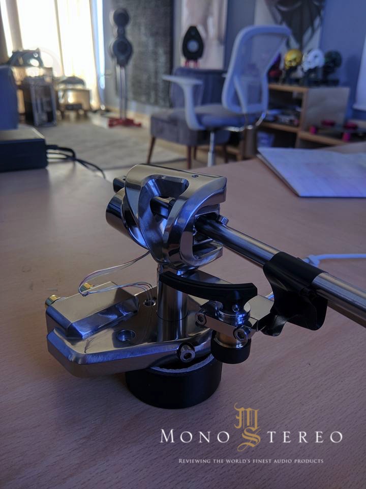 Metaxas Combobulator no.1 titanium tonearm – M & S | Ultimate High-Fidelity