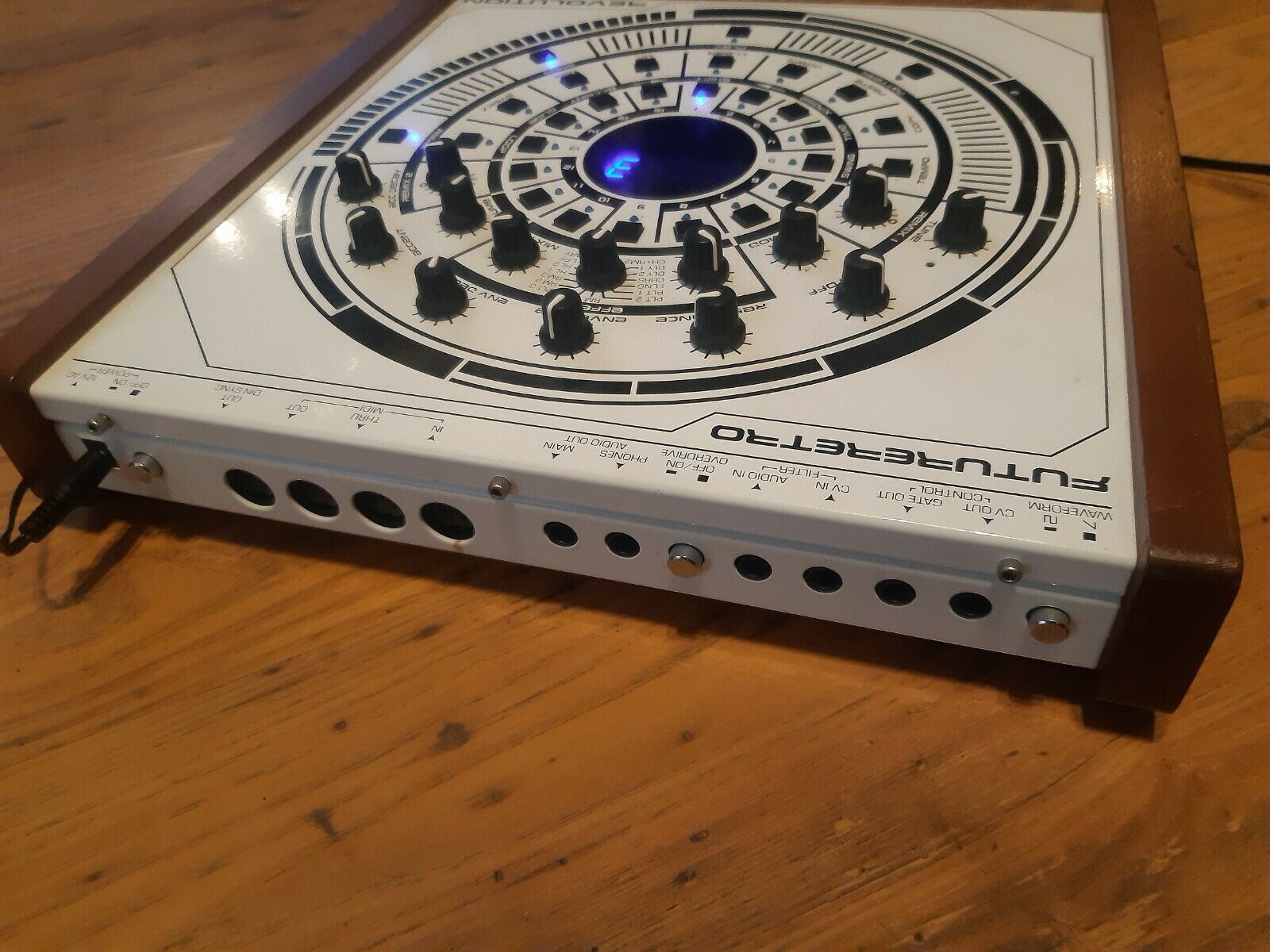 MATRIXSYNTH: Future Retro Revolution Analog Synth FREV0209