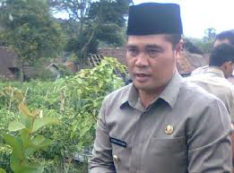 Aceng Fikri menikahi Ratu Leni Anggraeni Pengacara Istrinya