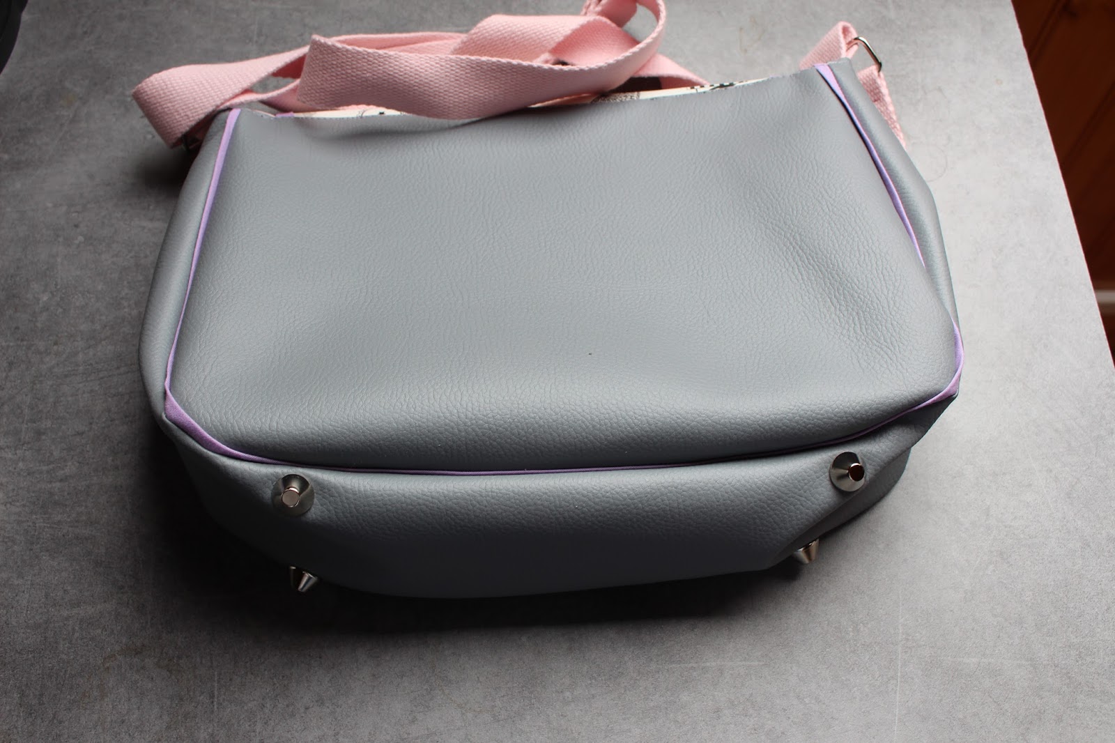 SAC BESACE "MADE IN CHINA"