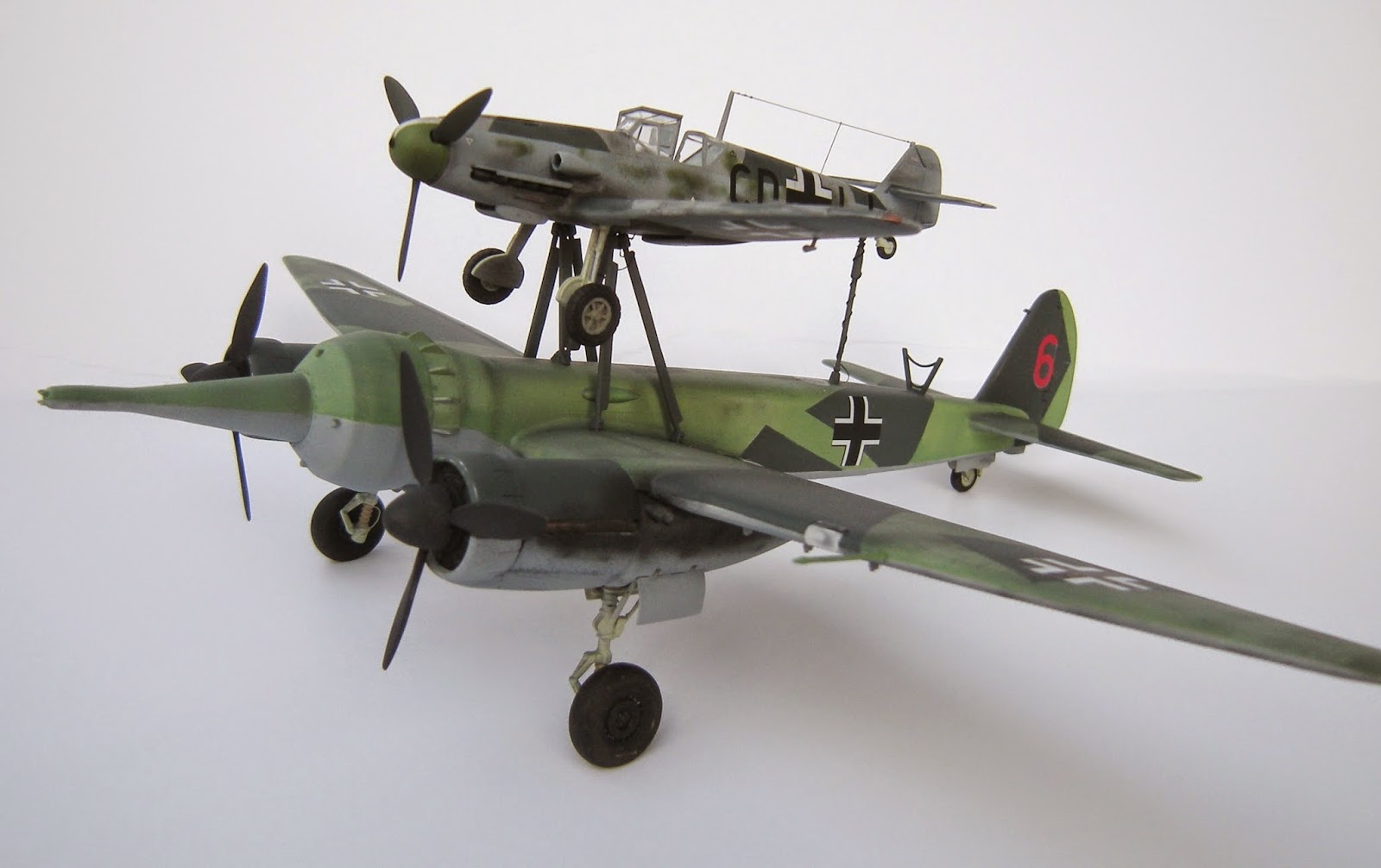 1/72 Scale Kits & Diorama: Ju88A4 Mistel 1