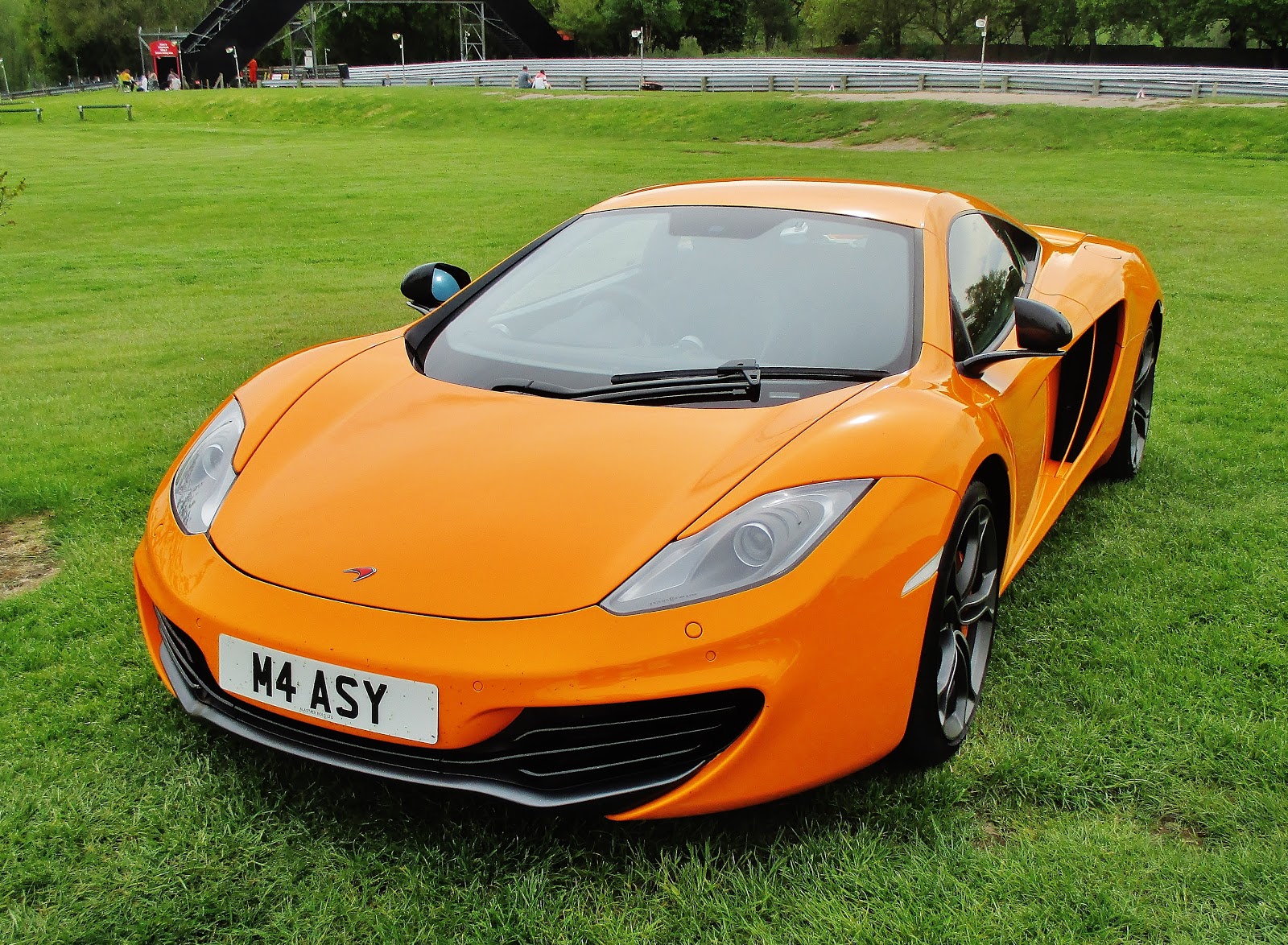 Ferraris and Other Things: McLaren 12C