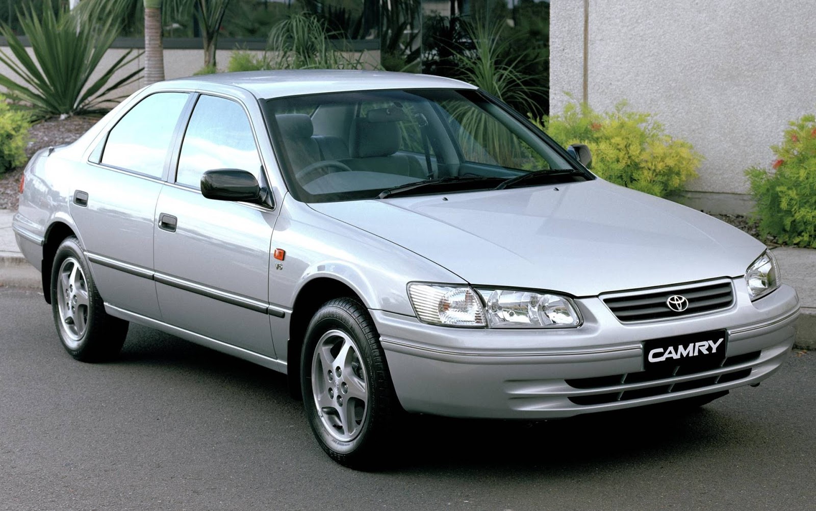 Toyota Camry 2000 (Brasil): fotos e especificações oficiais