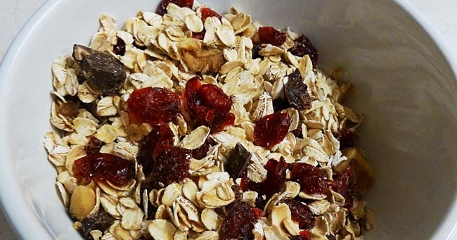 Cook2Cook: Makes You Want to Yodel! Chocolate Cranberry Nut Muesli