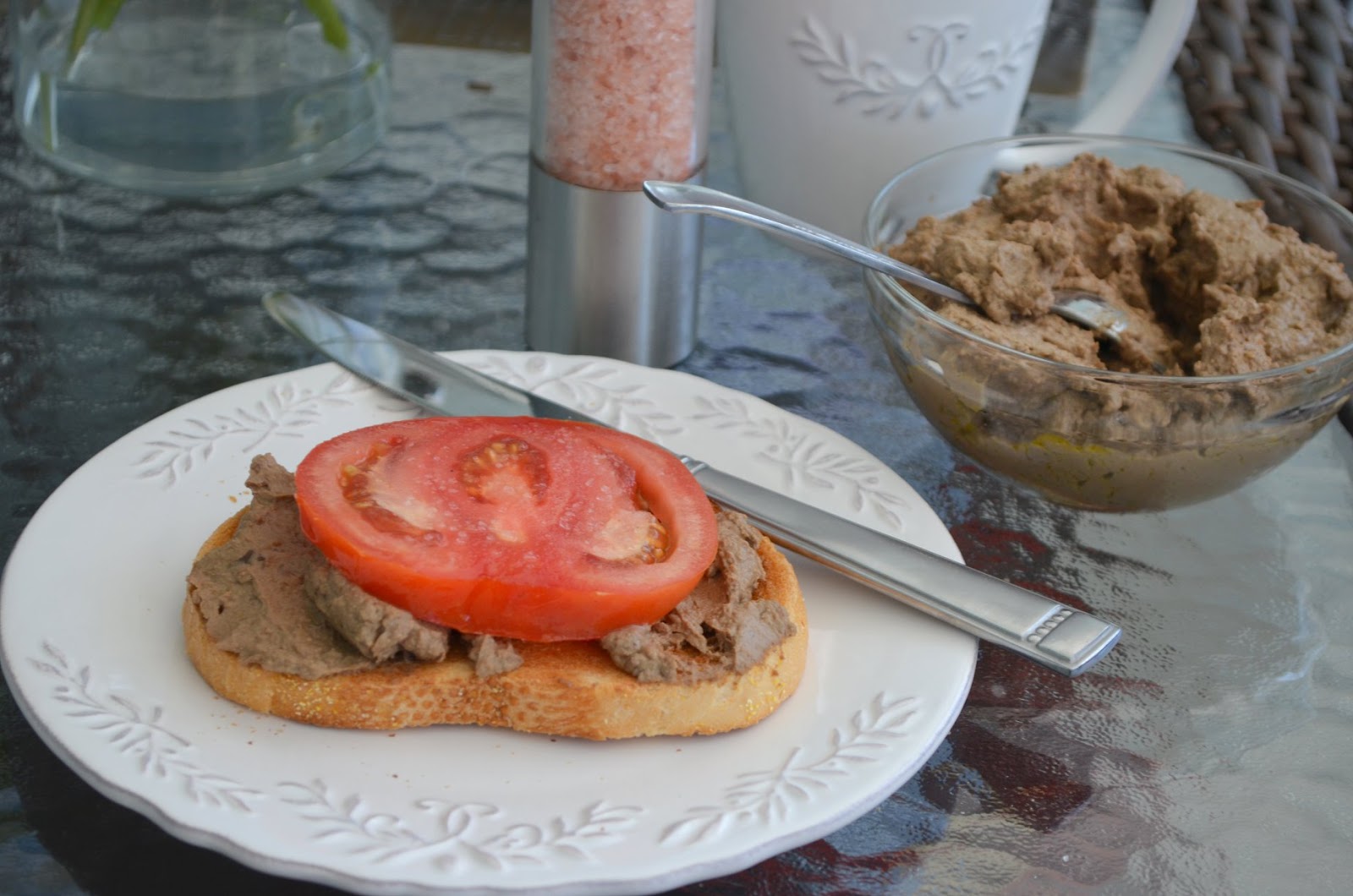 bebina kuhinjica: Jetrena pasteta (pasteta od pilece jetrice)