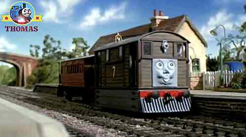Tram Toby and Thomas the train friends in trouble on the tracks | Train ...