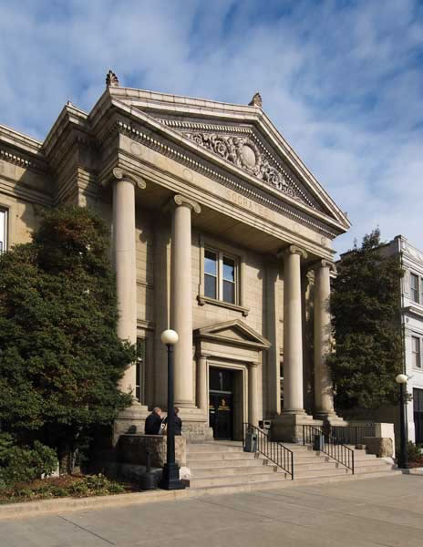 HUNTINGTON LIBRARY HISTORY: Design of Library