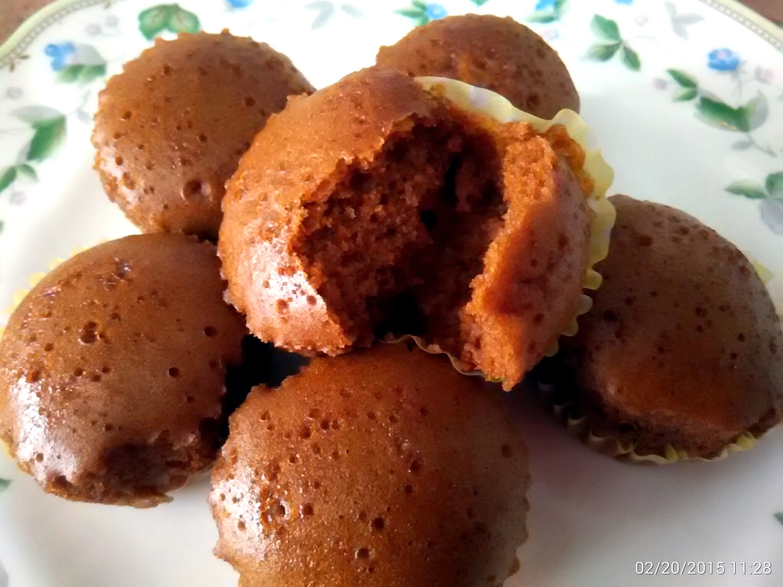 ina nazir: Apam Gula Hangus / Steamed Caramel Cake