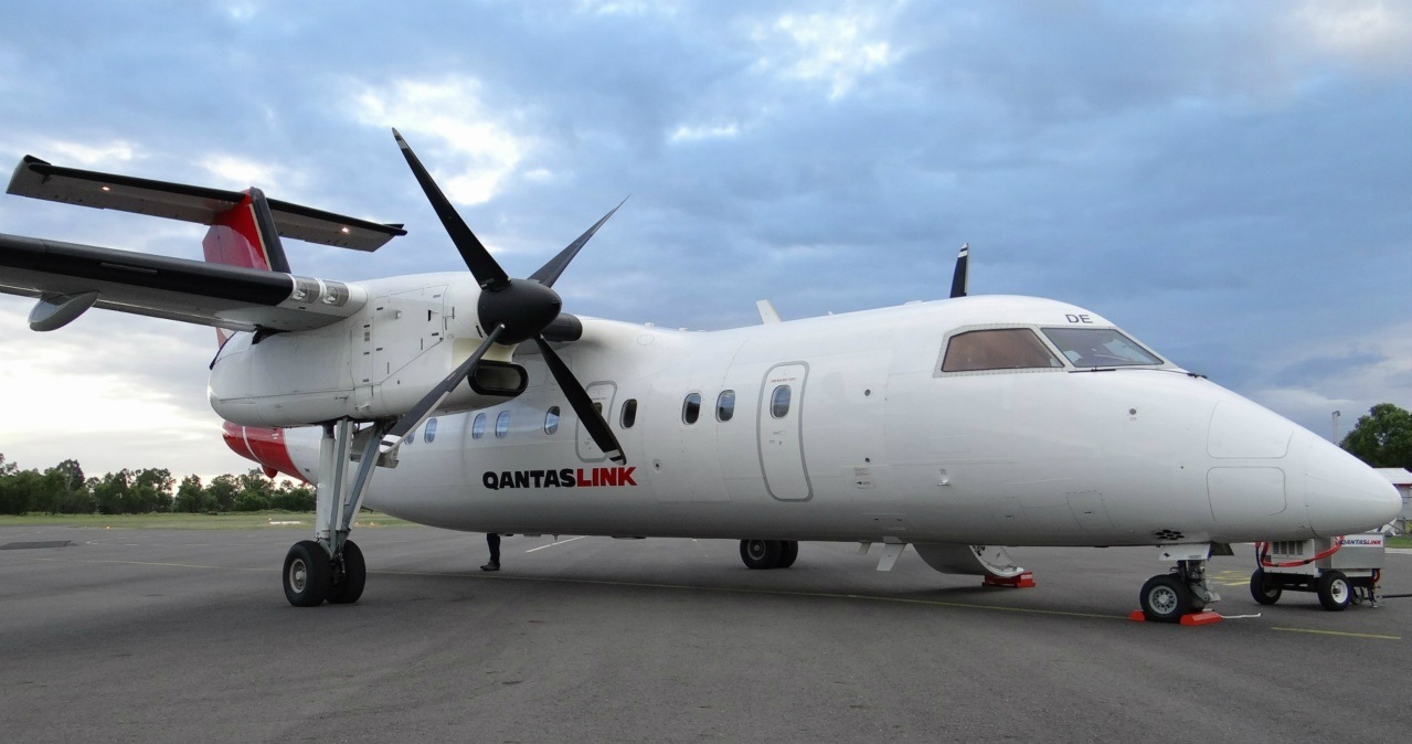 Air Queensland.blogspot: QantasLink de Havilland Dash 8-200 / Q200