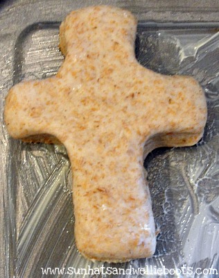 Sun Hats & Wellie Boots: Easter Cross Bread for Maundy Thursday