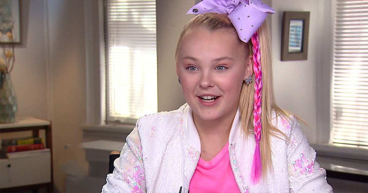 NickALive!: JoJo Siwa Dishes on 'My World' Special and Hosting 'Lip ...